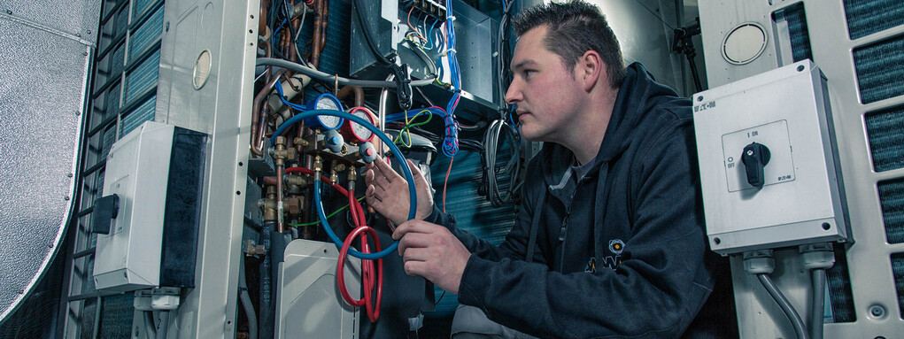 Handige ERP voor installatiebedrijven met mobiele software | Syntess