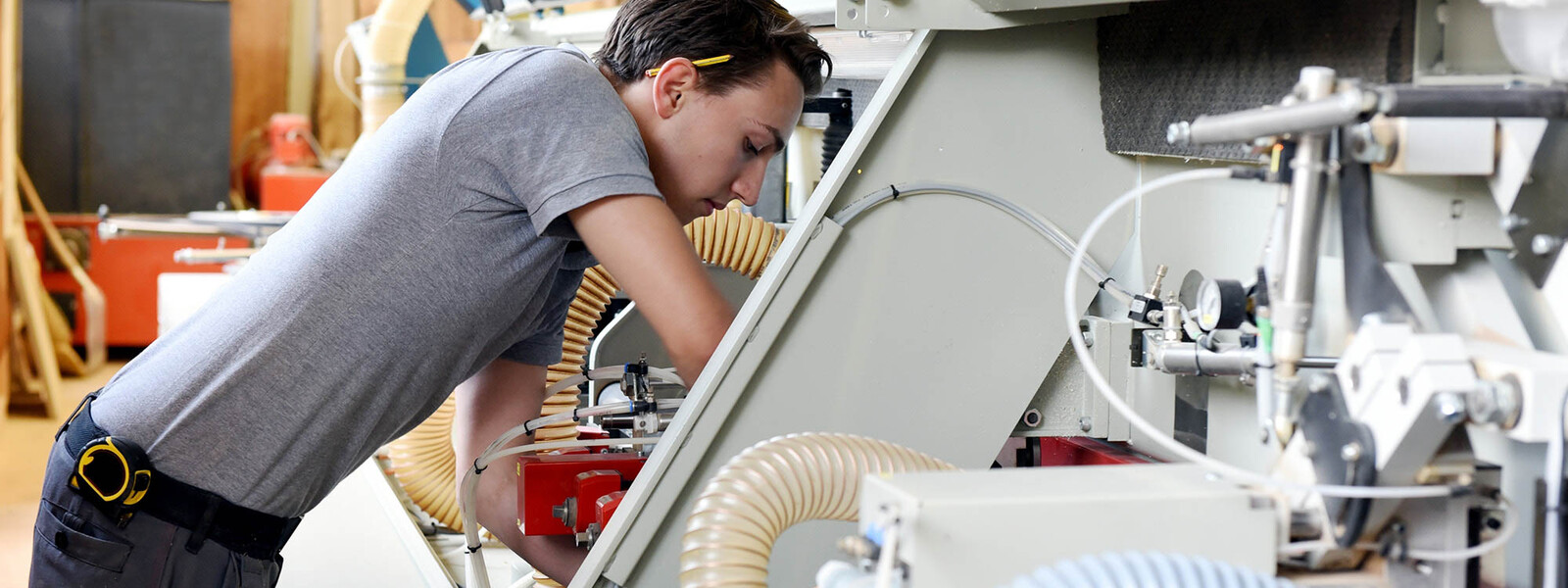 ERP en mobiele software voor machine- en installatiebouw | Syntess